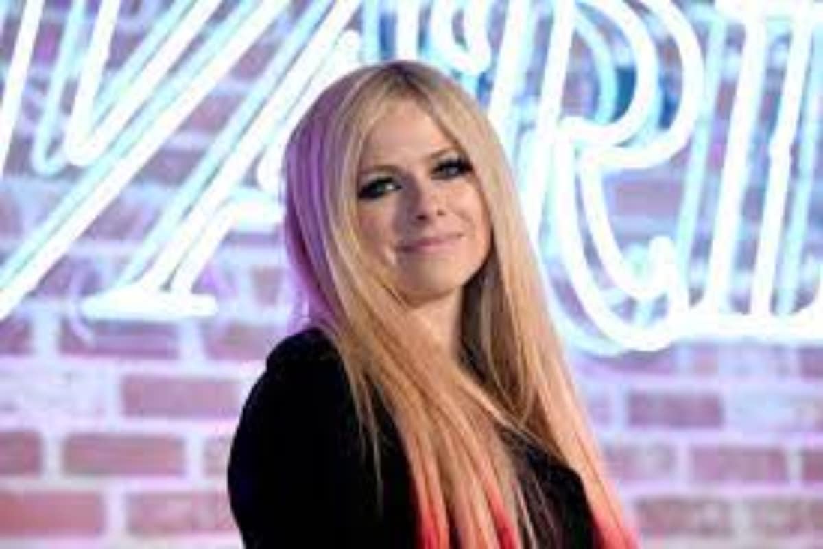 Avril Lavigne siblings: Matthew Lavigne and Michelle Lavigne - GAG01