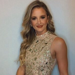 Kelsey Riggs – Net Worth, Biography, Age, Height, Husband, Marriage - GAG01