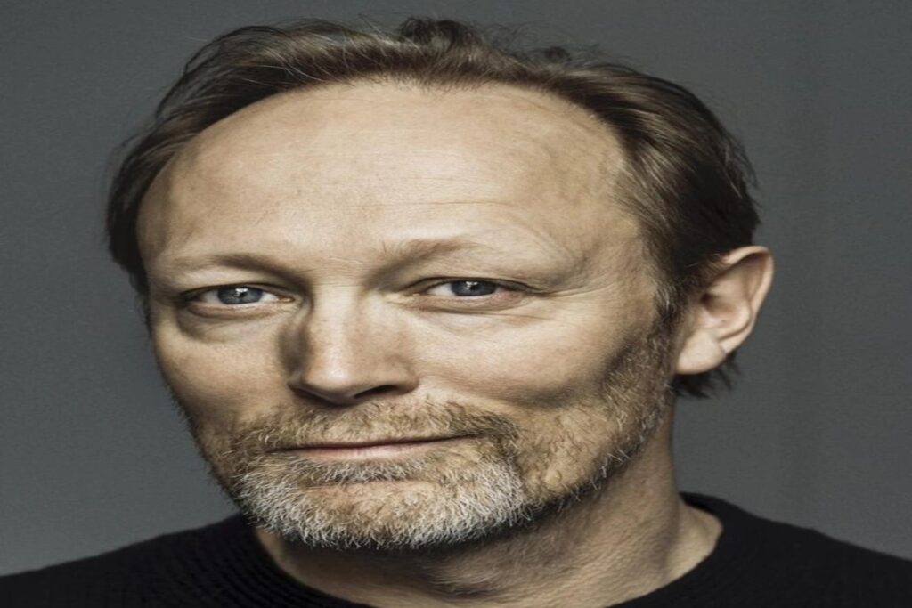 Los hermanos de Lars Mikkelsen: Conoce a Mads Mikkelsen - GAG01